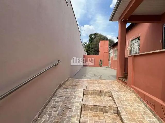 Casa / Sobrado para Venda em Uberaba/MG Estados Unidos 3 Quartos