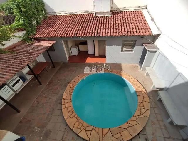 Casa / Sobrado para Venda em Uberaba/MG Estados Unidos 4 Quartos