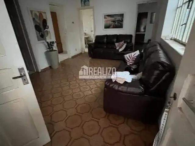 Casa / Sobrado para Venda em Uberaba/MG Estados Unidos 5 Quartos