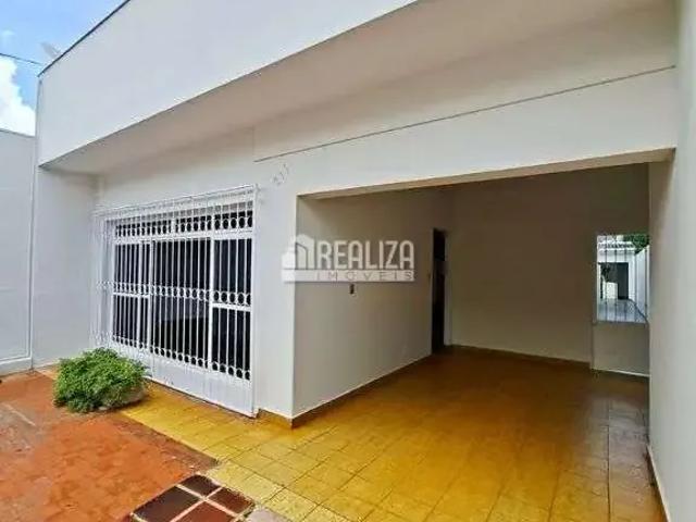 Casa / Sobrado para Venda em Uberaba/MG Estados Unidos 5 Quartos