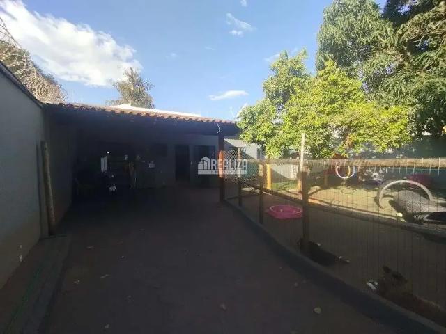 Casa / Sobrado para Venda em Uberaba/MG Europark 2 Quartos