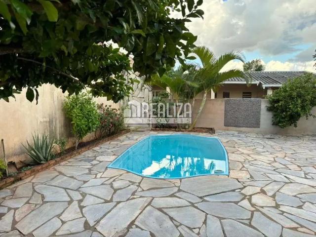 Casa / Sobrado para Venda em Uberaba/MG Fabrício 3 Quartos