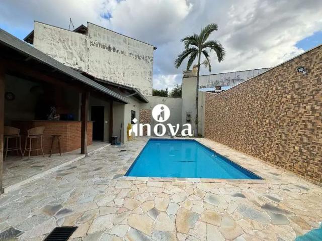 Casa / Sobrado para Venda em Uberaba/MG Fabrício 3 Quartos