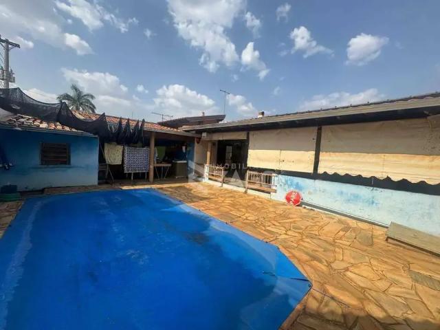 Casa / Sobrado para Venda em Uberaba/MG Fabrício 3 Quartos