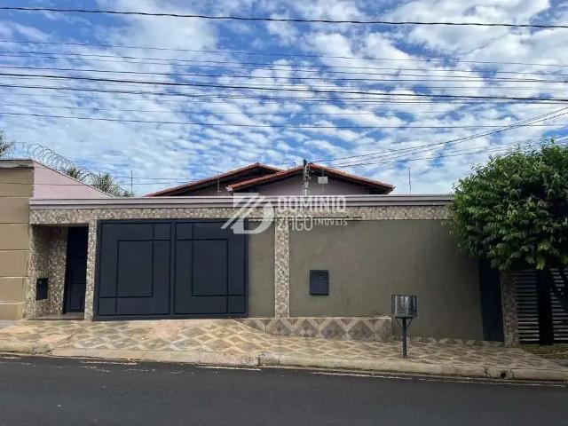 Casa / Sobrado para Venda em Uberaba/MG Fabrício 2 Quartos
