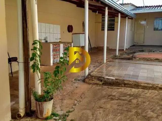 Casa / Sobrado para Venda em Uberaba/MG Fabrício 4 Quartos