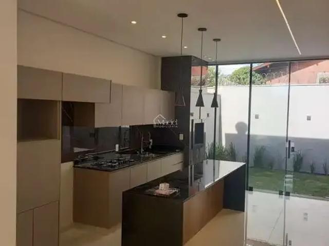 Casa / Sobrado para Venda em Uberaba/MG Jardim Nenê Gomes 3 Quartos