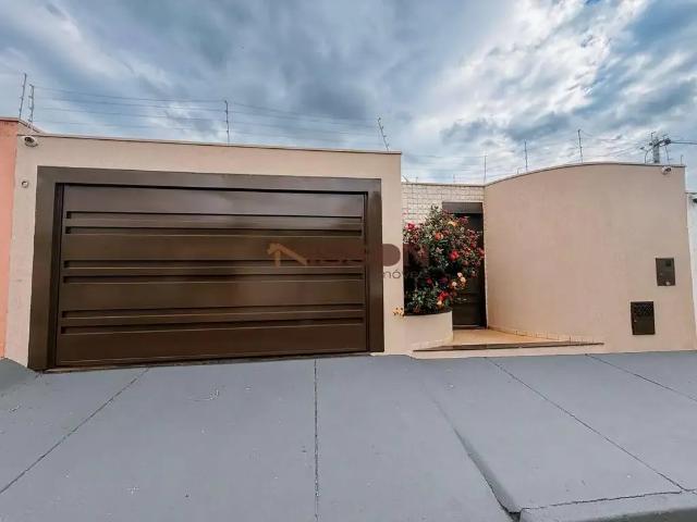 Casa / Sobrado para Venda em Uberaba/MG Jardim Nenê Gomes 3 Quartos