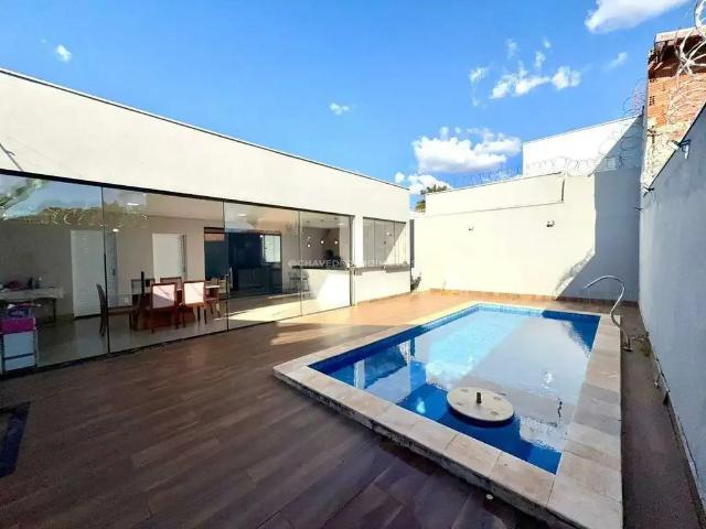 Casa / Sobrado para Venda em Uberaba/MG Jardim Nenê Gomes 3 Quartos