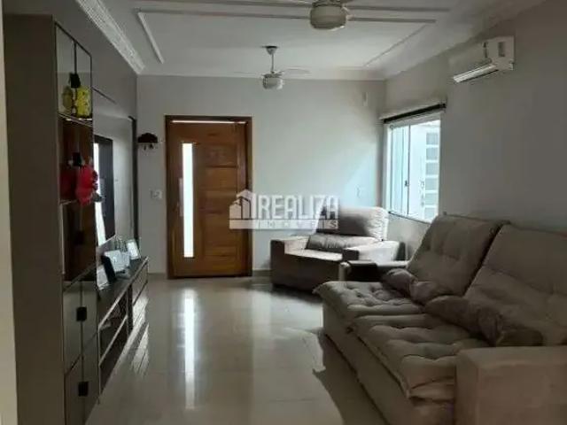 Casa / Sobrado para Venda em Uberaba/MG Jardim Nenê Gomes 3 Quartos