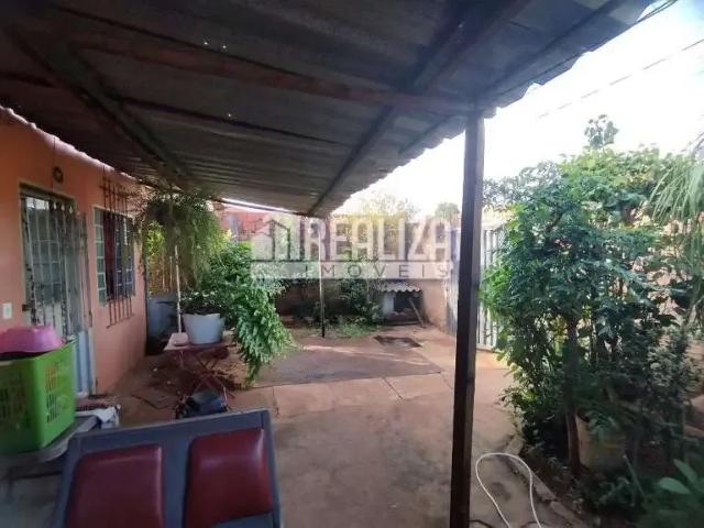 Casa / Sobrado para Venda em Uberaba/MG Jardim Alvorada 2 Quartos