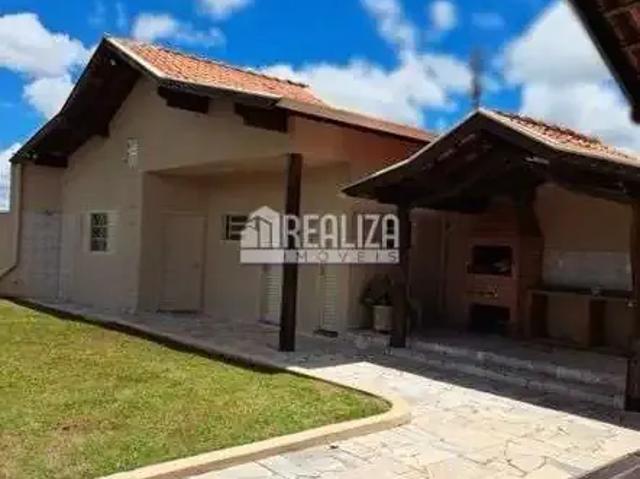 Casa / Sobrado para Venda em Uberaba/MG Jardim Amélia 3 Quartos
