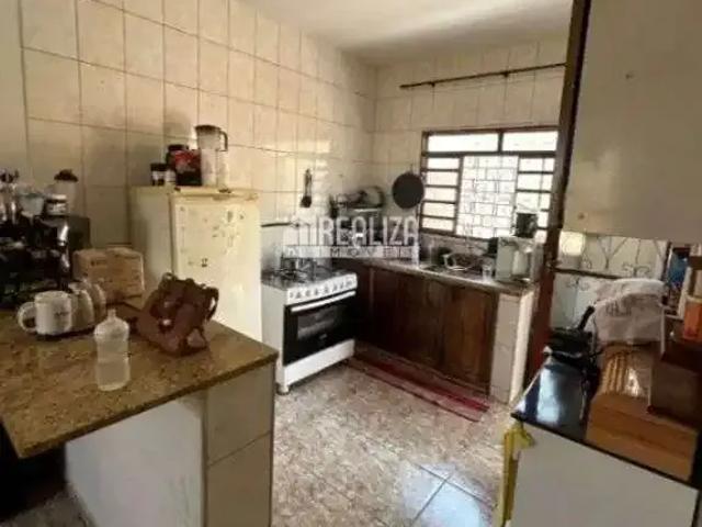 Casa / Sobrado para Venda em Uberaba/MG Jardim Aquárius 3 Quartos