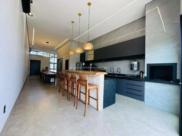 Casa / Sobrado para Venda em Uberaba/MG Jardim do Lago 3 Quartos