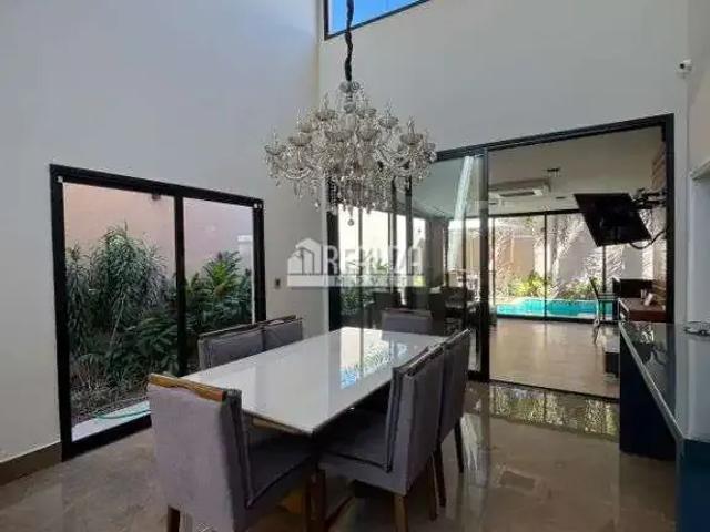 Casa / Sobrado para Venda em Uberaba/MG Jardim do Lago 3 Quartos