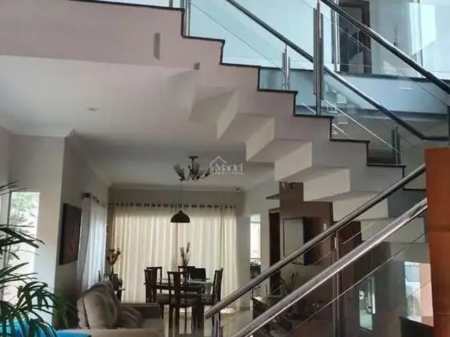 Casa / Sobrado para Venda em Uberaba/MG Jardim do Lago 3 Quartos