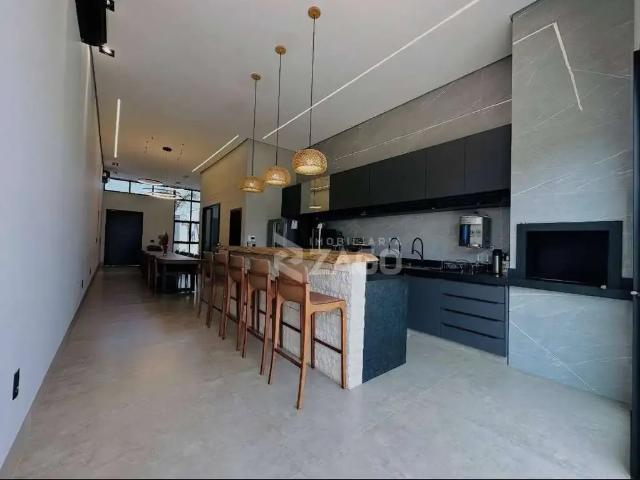 Casa / Sobrado para Venda em Uberaba/MG Jardim do Lago 3 Quartos