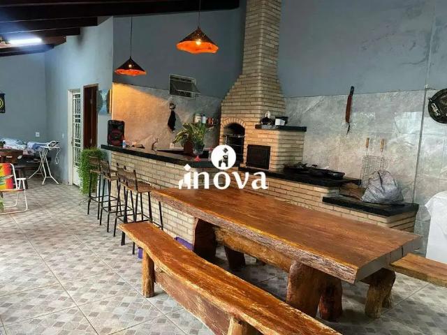 Casa / Sobrado para Venda em Uberaba/MG Jardim Elza Amuí I 4 Quartos