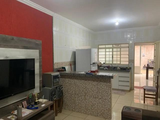 Casa / Sobrado para Venda em Uberaba/MG Jardim Itália 2 Quartos