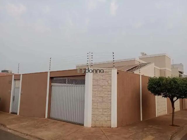 Casa / Sobrado para Venda em Uberaba/MG Jardim Itália II 3 Quartos