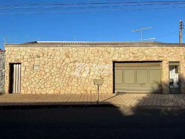 Casa / Sobrado para Venda em Uberaba/MG Jardim Induberaba 6 Quartos