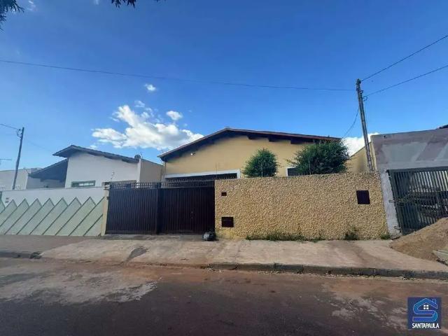 Casa / Sobrado para Venda em Uberaba/MG Jardim São Bento 4 Quartos