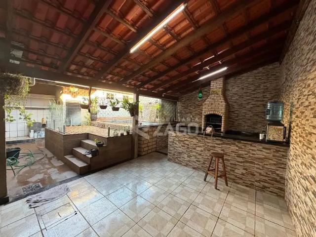 Casa / Sobrado para Venda em Uberaba/MG Oneida Mendes 3 Quartos