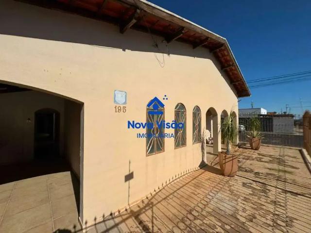 Casa / Sobrado para Venda em Uberaba/MG Olinda 3 Quartos