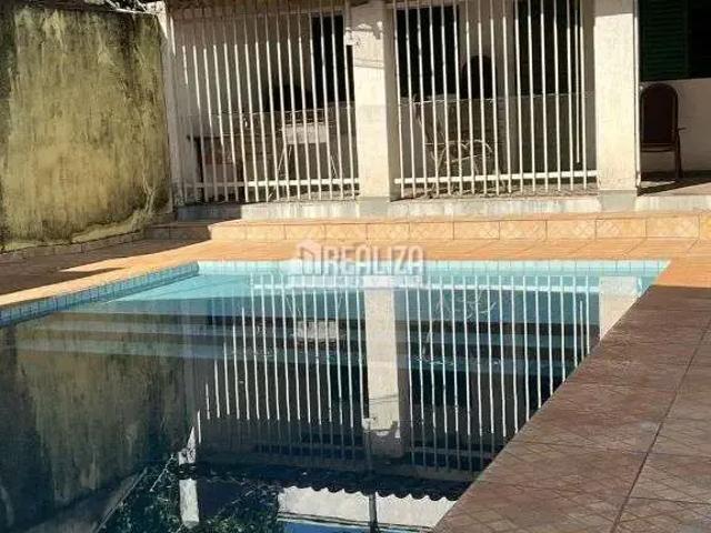 Casa / Sobrado para Venda em Uberaba/MG Olinda 3 Quartos