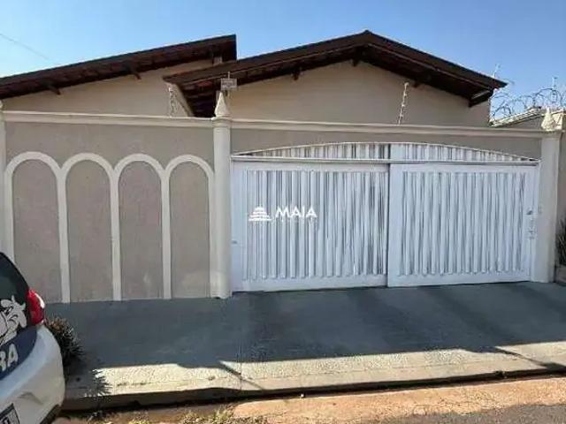 Casa / Sobrado para Venda em Uberaba/MG Olinda 4 Quartos