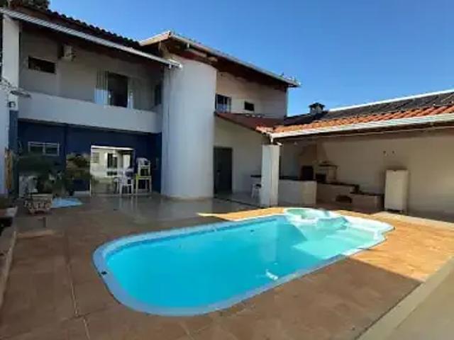 Casa / Sobrado para Venda em Uberaba/MG Lourdes 4 Quartos