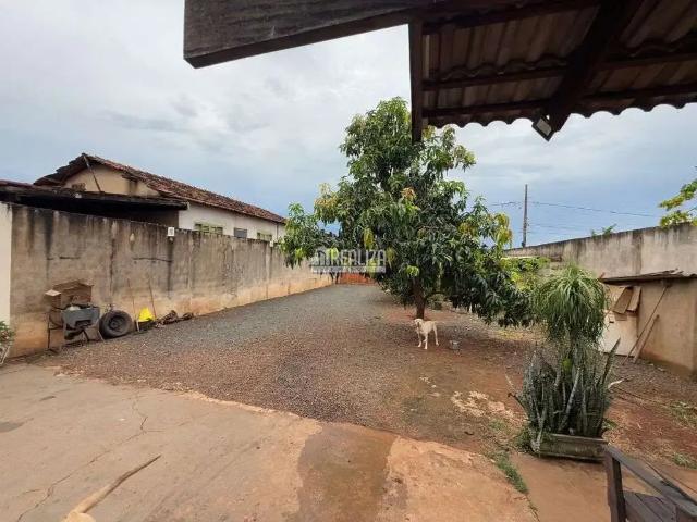 Casa / Sobrado para Venda em Uberaba/MG Lourdes 2 Quartos