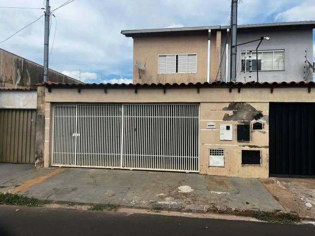 Casa / Sobrado para Venda em Uberaba/MG Lourdes 3 Quartos