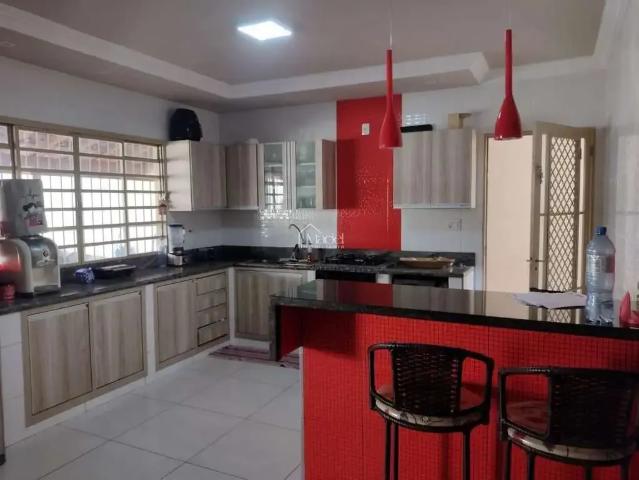 Casa / Sobrado para Venda em Uberaba/MG Lourdes 3 Quartos
