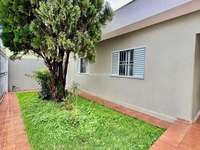 Casa / Sobrado para Venda em Uberaba/MG Leblon 3 Quartos