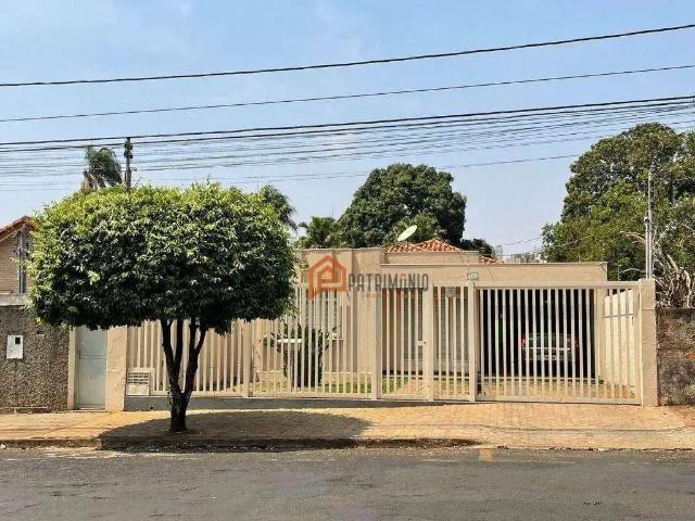 Casa / Sobrado para Venda em Uberaba/MG Mercês 6 Quartos