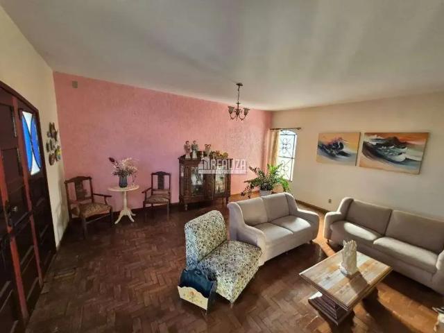 Casa / Sobrado para Venda em Uberaba/MG Nossa Senhora da Abadia 3 Quartos