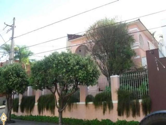 Casa / Sobrado para Venda em Uberaba/MG São Sebastião 5 Quartos
