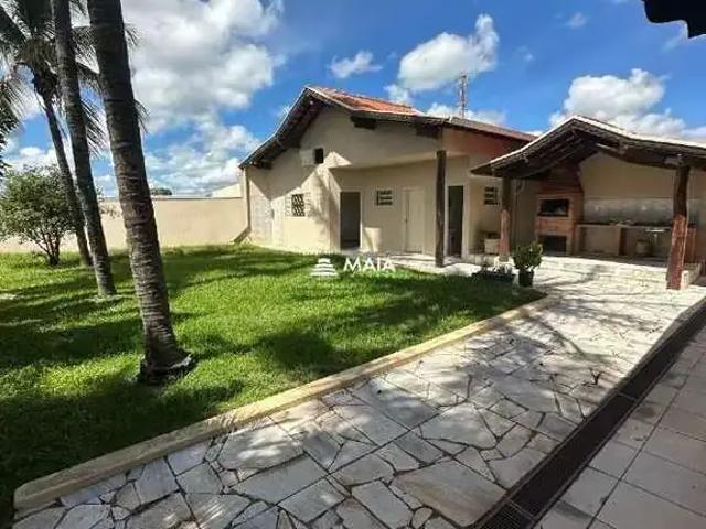 Casa / Sobrado para Venda em Uberaba/MG Santos Dumont 3 Quartos