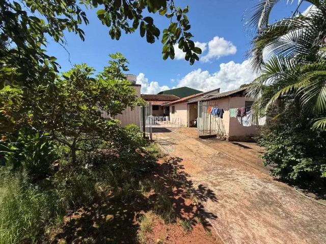 Casa / Sobrado para Venda em Uberaba/MG Santa Maria 5 Quartos