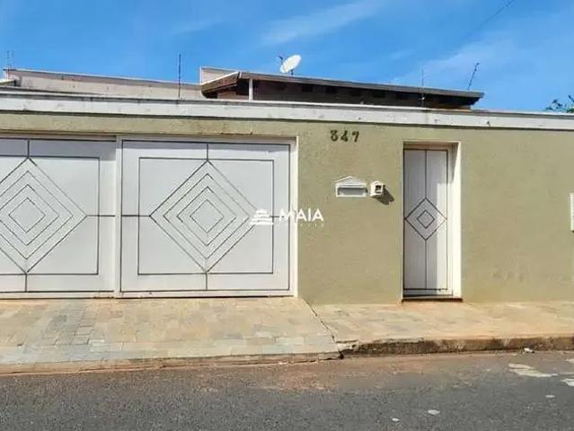 Casa / Sobrado para Venda em Uberaba/MG Serra Dourada 5 Quartos