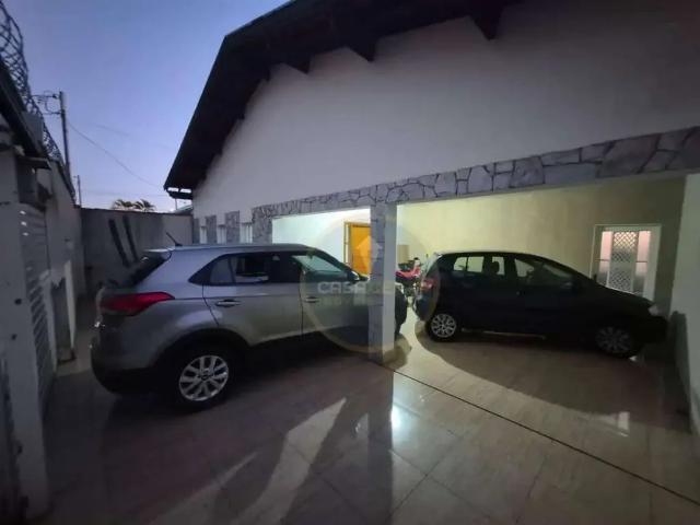 Casa / Sobrado para Venda em Uberaba/MG Parque das Américas 3 Quartos
