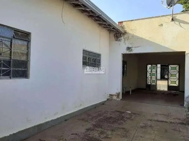 Casa / Sobrado para Venda em Uberaba/MG Parque das Américas 3 Quartos
