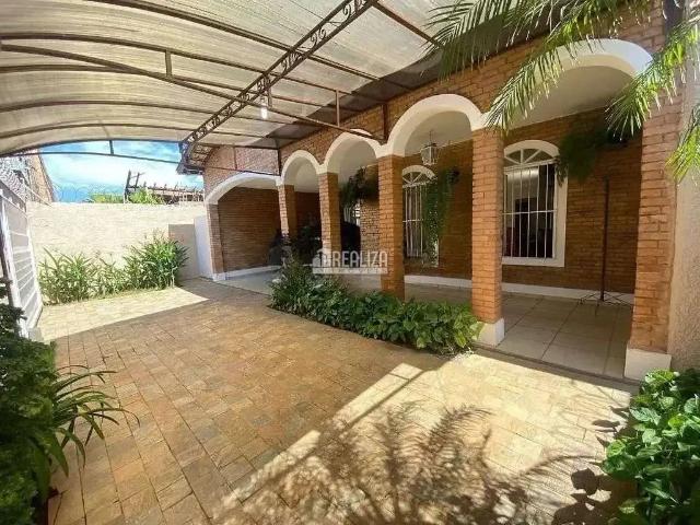 Casa / Sobrado para Venda em Uberaba/MG Parque das Américas 3 Quartos