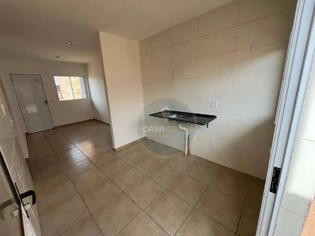Casa / Sobrado para Venda em Uberaba/MG Parque das Aroeiras 2 Quartos