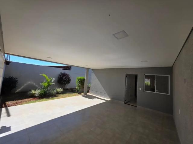 Casa / Sobrado para Venda em Uberaba/MG Parque das Aroeiras 2 Quartos