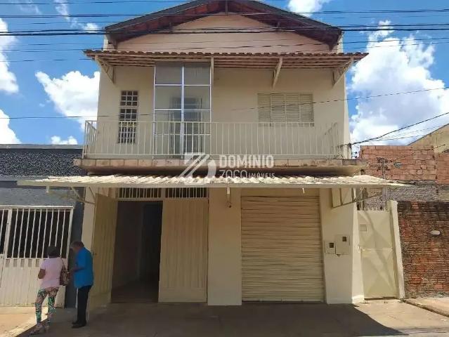 Casa / Sobrado para Venda em Uberaba/MG Parque das Gameleiras 2 Quartos