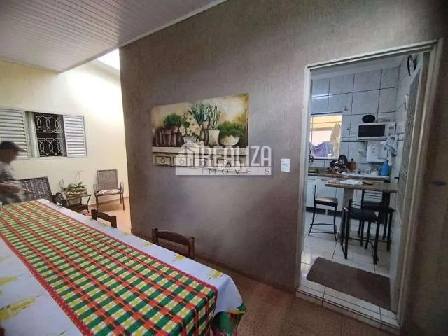 Casa / Sobrado para Venda em Uberaba/MG Parque das Gameleiras 4 Quartos