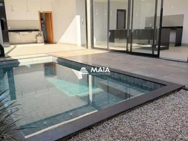 Casa / Sobrado para Venda em Uberaba/MG Parque das Laranjeiras 4 Quartos