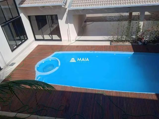Casa / Sobrado para Venda em Uberaba/MG Parque das Laranjeiras 5 Quartos